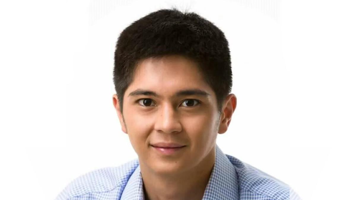BBM's son Simon captures hearts of Boholanos