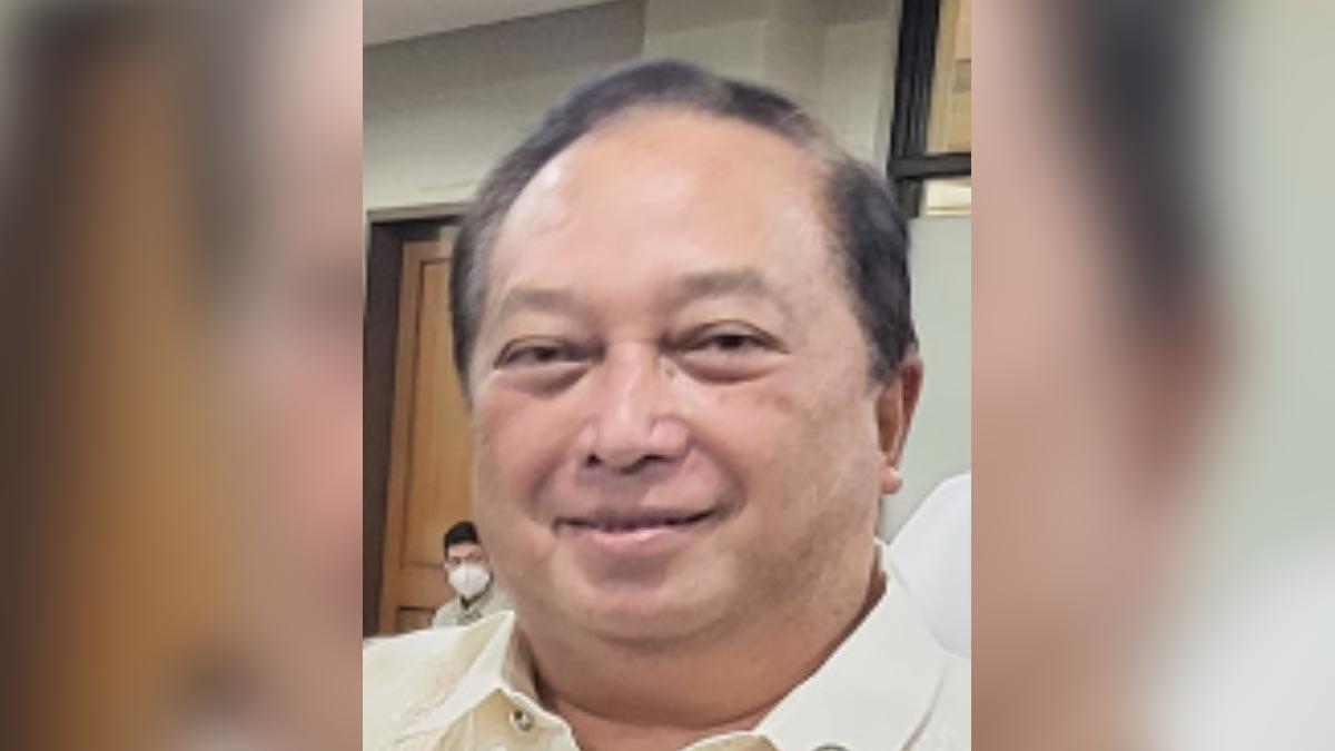 Chatto moves to new office upon Aris' order